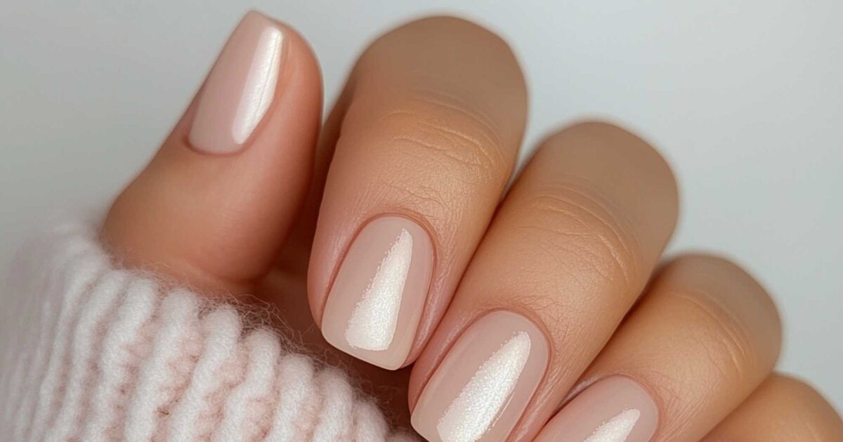 With her Glazed Pink manicure, Hailey Bieber ensures the latest viral ...